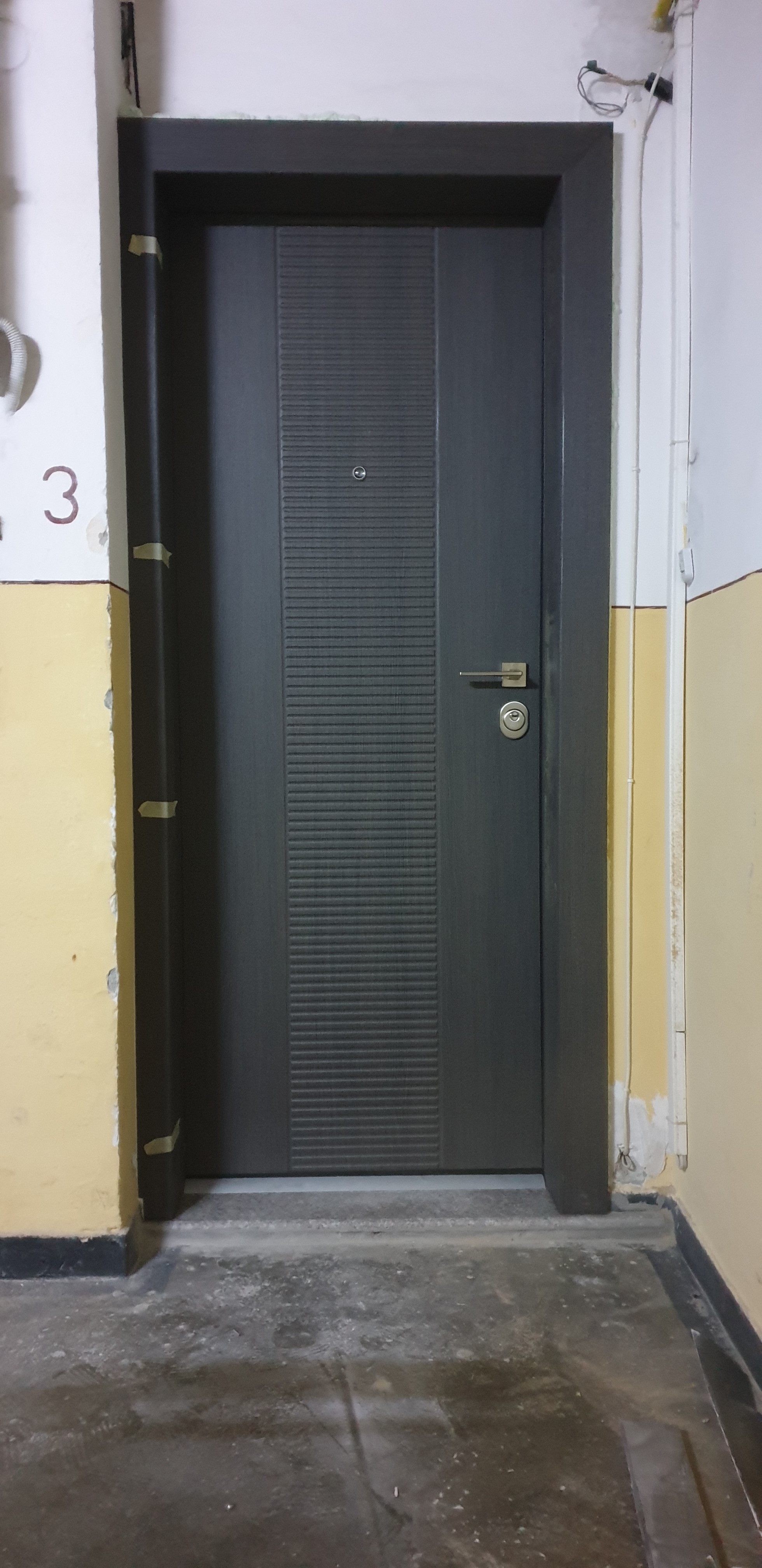 Lucrari - Usi Metalice Exterior Case si Apartamente | Luxury Home Style ...